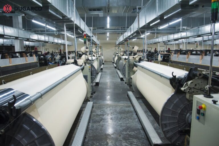 Cotton vs Polyester: Comparison & Sustainability Guide